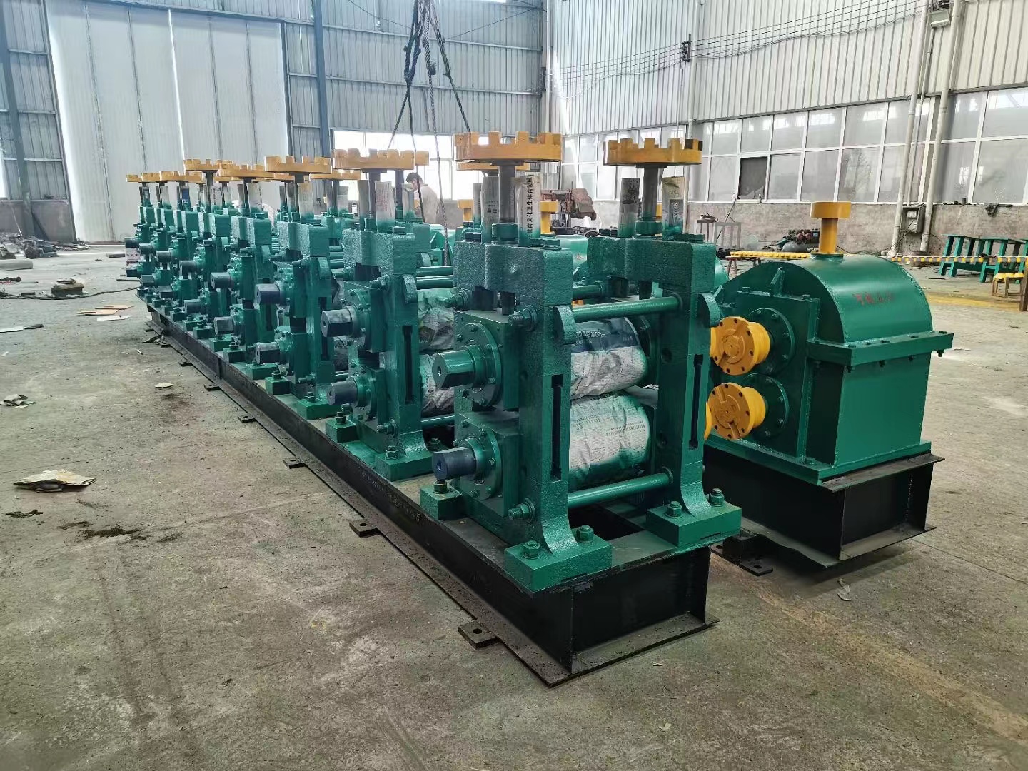 china rolling machine for pipe/plate/rebar/coil - CHNZBTECH